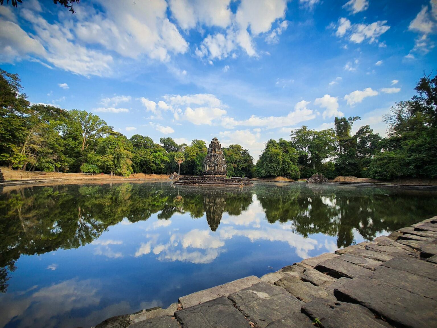 Neak Pean - angkorlifetimetravel.com